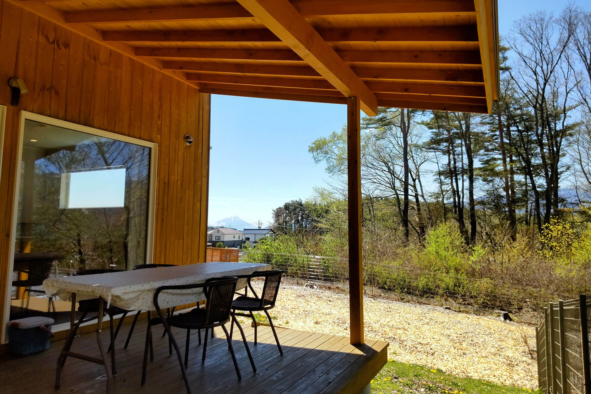 【公式】紡ぐ結ぶ TSUMUGU MUSUBU｜犬と泊まれる宿・大型犬大歓迎！蓼科・清里・小淵沢へ犬とお出かけ！